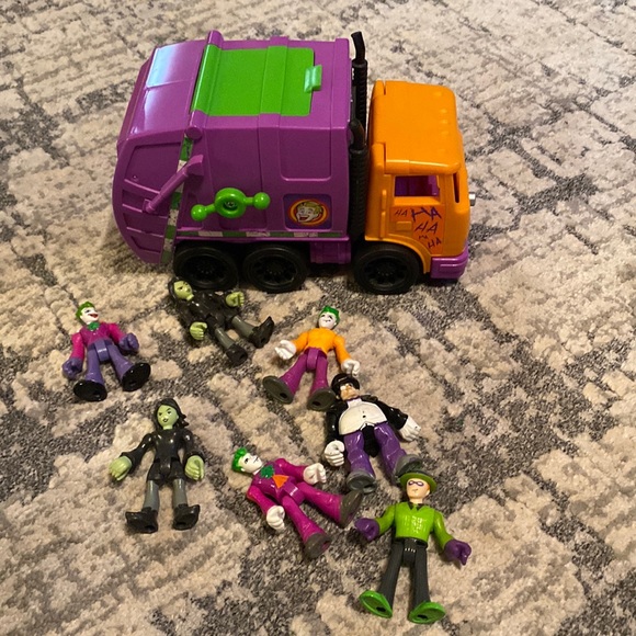 Fisher-Price | Toys | Imaginext Joker Garbage Truck With 7 Figures ...
